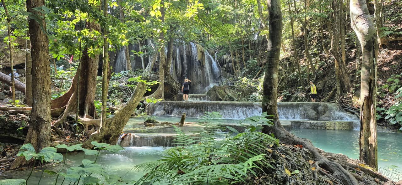 Bale Lombok Travelin.ID - Tour & Travel Lombok