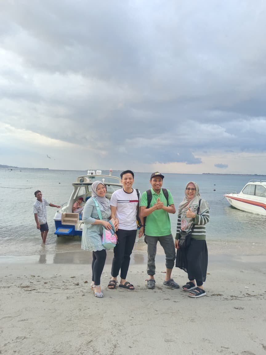 Bale Lombok Travelin.ID - Tour & Travel Lombok